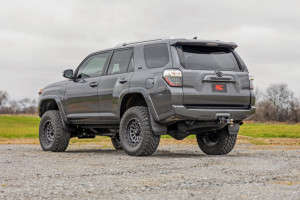 Rough Country 73940-RC 4.5" Lift Kit | RR Coils | M1 Struts/M1 | 15-20 ...