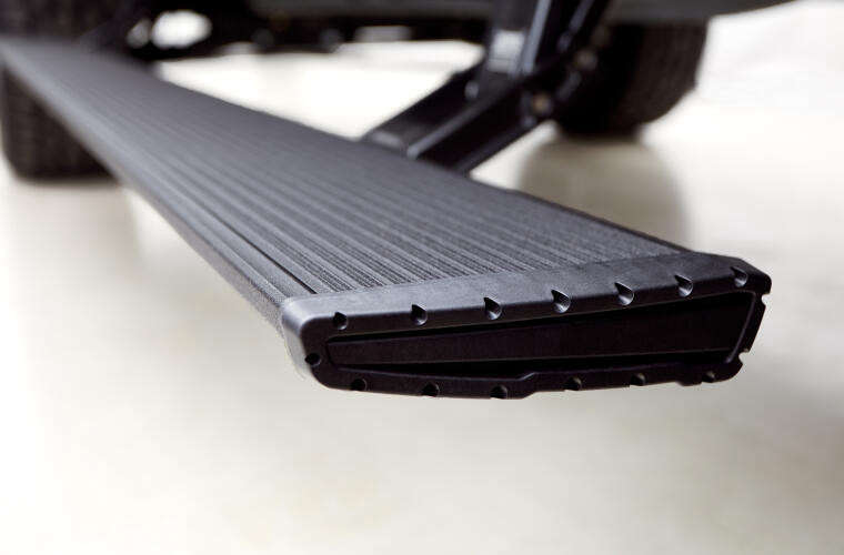 AMP Research 78255-01A-AMP PowerStep Xtreme | 22-24 Chevrolet Silverado ...