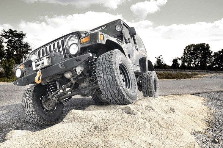 Rough Country 90640-RC 4 Inch Lift Kit | M1 | 97-02 Jeep Wrangler TJ ...
