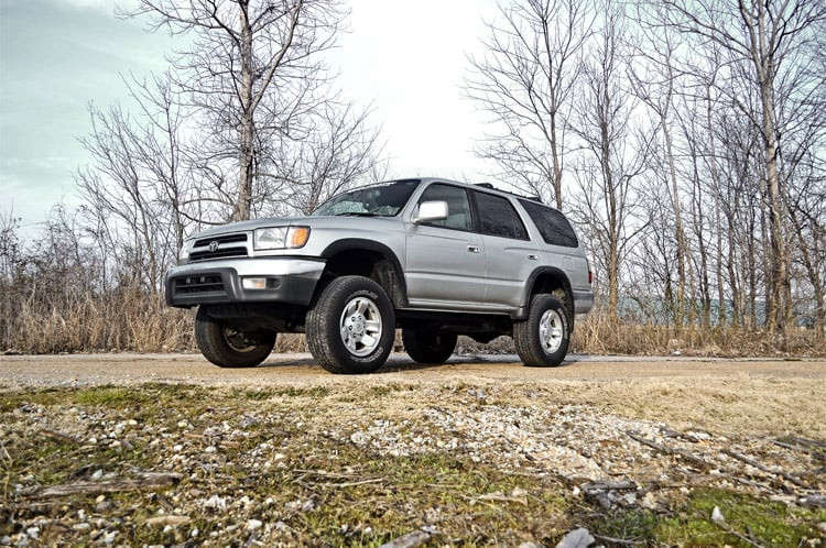 Rough Country Suspension Lifts for 96-02 Toyota 4Runner | 77140-RC ...