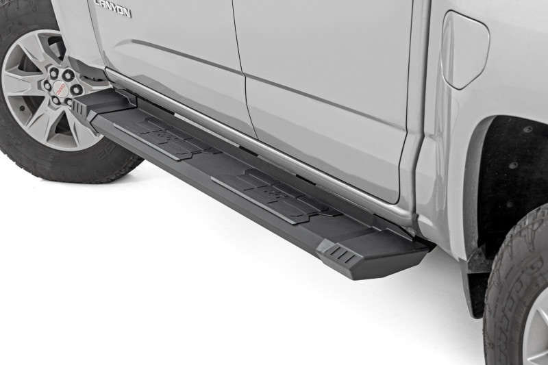 Rough Country SRB151977A-RC HD2 Running Boards | Crew Cab (15-24 Chevy ...