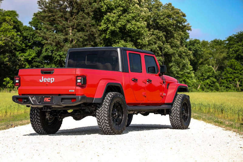 Rough Country 78800-RC 3.5" Lift Kit | No Shocks (2024 Jeep Gladiator JT | 4WD | Excl. Mojave ...
