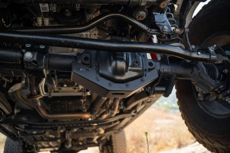 DV8 Off-Road DV8-SPJL-12 Front Differential Skid Plate | Custom Offsets