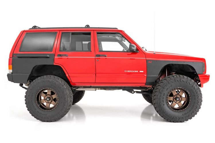 Rough Country 10579 RC Full Body Armor Rear 97 01 Jeep Cherokee XJ Custom Offsets
