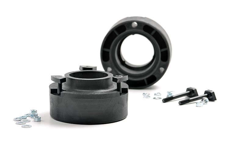 Rough Country 2.5" Leveling Kits for | 374-RC | Custom Offsets