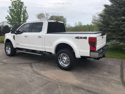 2020 Ford F-250 Super Duty with 18x9 -12 Method Mr305 and 35/12.5R18 ...