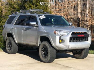 Toyo Tires Open Country A T III 33x12.50R17LT | 356960 | Custom Offsets