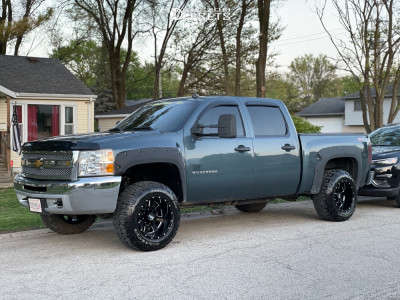 Trucks with 18x12 on 31s | Custom Offsets