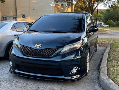 Custom 2021 Toyota Sienna Image Gallery | Custom Offsets