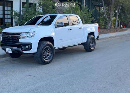 2021 Chevrolet Colorado with 18x9 1 Fuel Rebel 6 and 275/70R18 ...