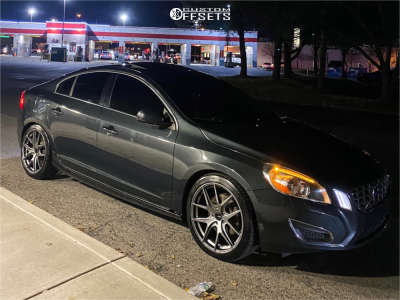 Custom 2011 Volvo S60 Image Gallery | Custom Offsets
