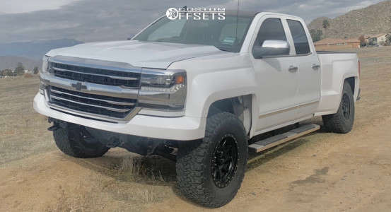 Trucks with 18x12 Wheels | Custom Offsets