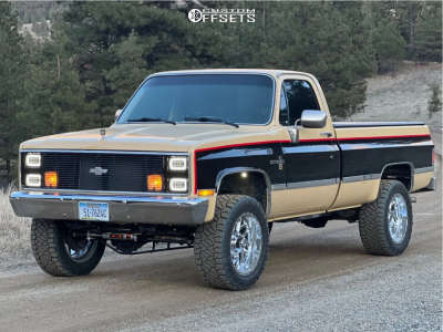 1984 Chevrolet K10 with 18x10 -24 Moto Metal Mo962 and 33/13.5R18 ...