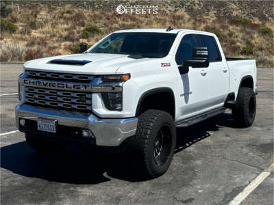 2023 Chevrolet Silverado 2500 HD with 18x9 18 Method Mr305 and 35/12.5R18 Kenda Klever R/T and ...