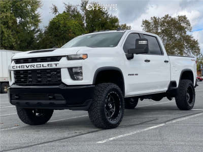 2023 Chevrolet Silverado 2500 HD with 18x9 18 Method Mr305 and 35/12.5R18 Kenda Klever R/T and ...
