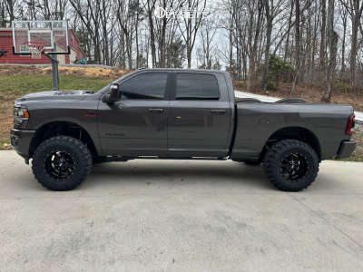 Radar Renegade X 35x12.50R18LT | RACSTH0057 | Custom Offsets