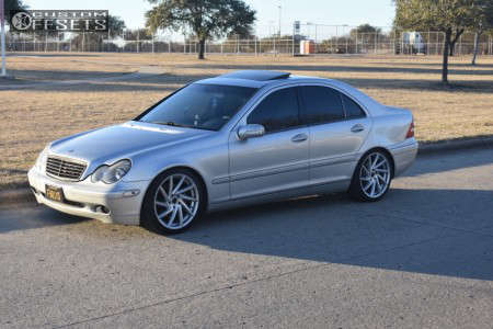 Custom 2009 Mercedes-Benz C320 Image Gallery | Custom Offsets