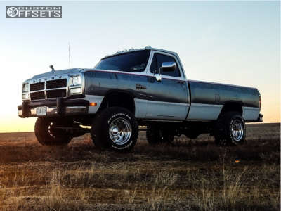 Dodge W250 on 16.5-inch Wheels Image Gallery | Custom Offsets