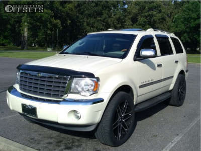 Custom 2009 Chrysler Aspen | Truck Photo Gallery | Custom Offsets
