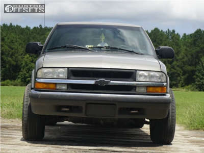 Chevrolet S10 Image Gallery | Custom Offsets
