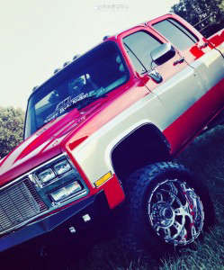 Custom Chevrolet K3500 Image Gallery | Custom Offsets