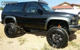 Custom 1993 Chevrolet Blazer Image Gallery | Custom Offsets