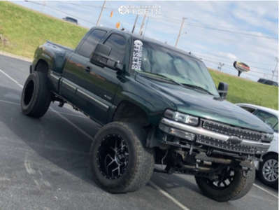 2001 Chevrolet Silverado 1500 with 20x12 -44 Moto Metal MO962 and 38/15 ...