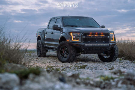 2018 Ford Raptor with 22x12 -44 XD Xd829 and 37/13.5R22 Nitto Ridge ...