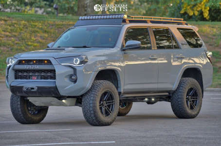 2018 Toyota 4Runner with 17x9 0 Lock Offroad Wheels Baja and 285/70R17 ...