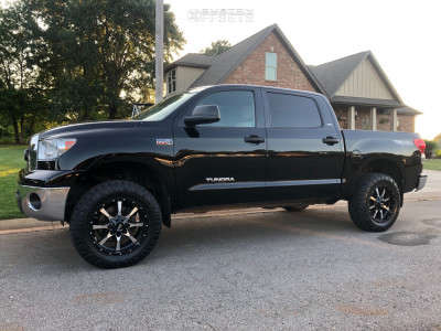 2008 Toyota Tundra with 22x12 -44 TIS 560b and 35/12.5R22 Gladiator ...