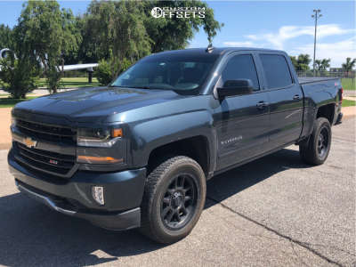 2017 Chevrolet Silverado 1500 with 20x10 -25 TIS 544BM and 33/12.5R20 ...