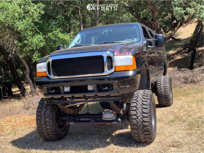 2001 Ford Excursion with 17x9 -12 Method MR315 and 35/12.5R17 ...
