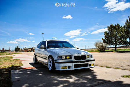 Custom 1998 BMW 318ti | Truck Photo Gallery | Custom Offsets