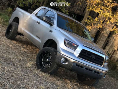 2008 Toyota Tundra with 22x12 -44 TIS 560b and 35/12.5R22 Gladiator ...