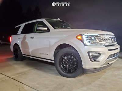 Ford Expedition on 32 inch Tires Image Gallery | Custom Offsets