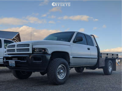 Ram 2500 Stock Suspension Image Gallery | Custom Offsets