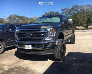 2020 Ford F-250 Super Duty with 18x9 -12 Method Mr305 and 35/12.5R18 ...
