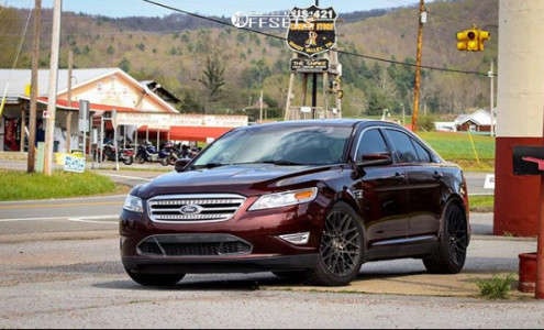 Custom 2015 Ford Taurus Image Gallery | Custom Offsets