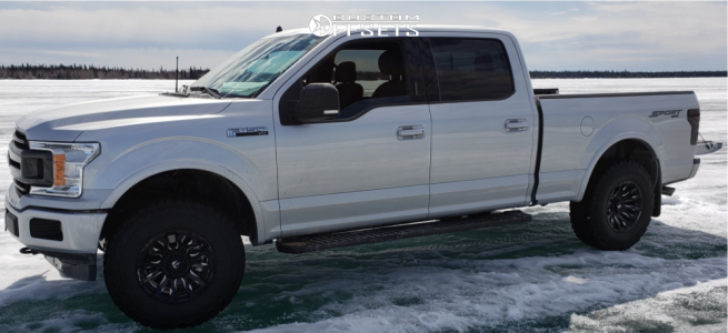 2019 Ford F-150 Wheel Offset Aggressive > 1" Outside Fender Leveling ...