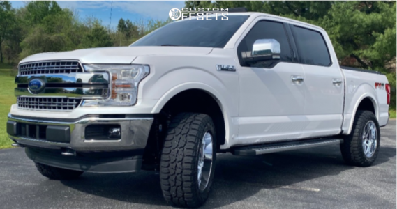 2019 Ford F-150 with 20x10 -18 Moto Metal Mo992 and 33/12.5R20 Federal ...