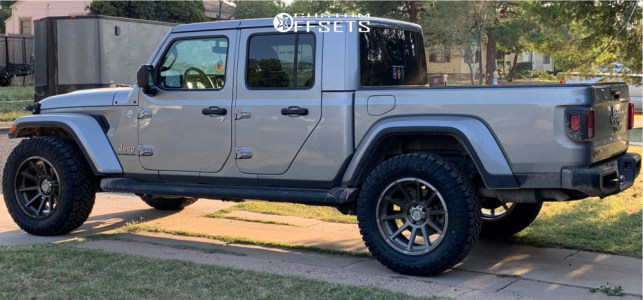 2020 Jeep Gladiator with 20x10 -24 V-Rock Tactical and 35/12.5R20 Nitto ...