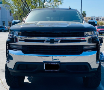 2021 Chevrolet Silverado 1500 with 20x10 -19 Fuel Crush D561 and 35/12 ...