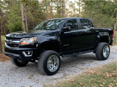 2016 Chevrolet Colorado with 20x12 -44 TIS 544C and 33/12.5R20 Atturo ...