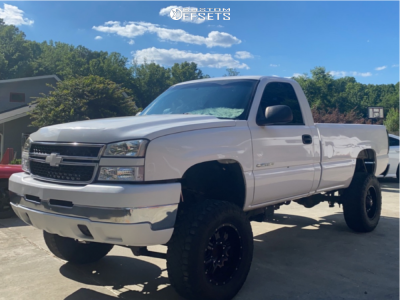 2007 Chevrolet Silverado 2500 HD Classic Wheel Offset Super Aggressive ...