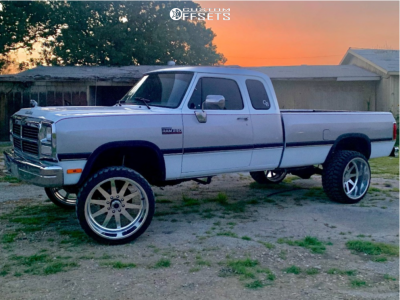 1992 Dodge W250 with 20x12 -44 Fuel Triton and 32/12.5R20 Cooper ...