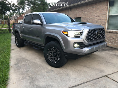 2021 Toyota Tacoma with 18x9 12 Vision Se7en and 255/70R18 Bridgestone ...