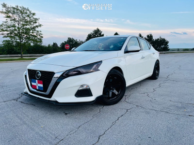 2020 Nissan Altima | Custom Offsets