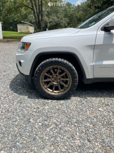 2016 Jeep Grand Cherokee with 20x9 1 Fuel Torque and 265/50R20 Nitto ...