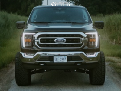 2021 Ford F-150 with 22x12 -44 Fuel Hammer and 35/12.5R22 Fuel Gripper ...