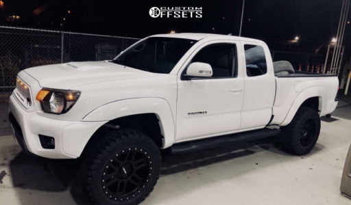 2014 Toyota Tacoma with 20x9 -12 Mayhem Delta and 33/9.5R20 Toyo Tires ...